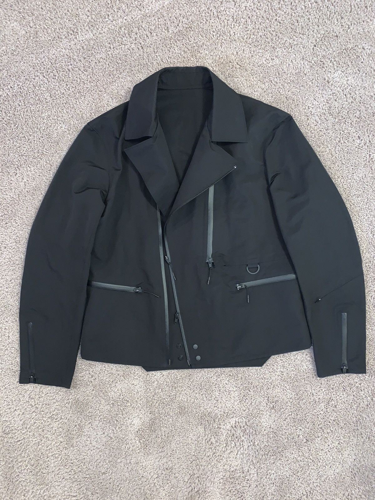 Y-3 Y-3 MOTO SHELL IN WATERPROOF DEEP BLACK LIKE NEW | Grailed