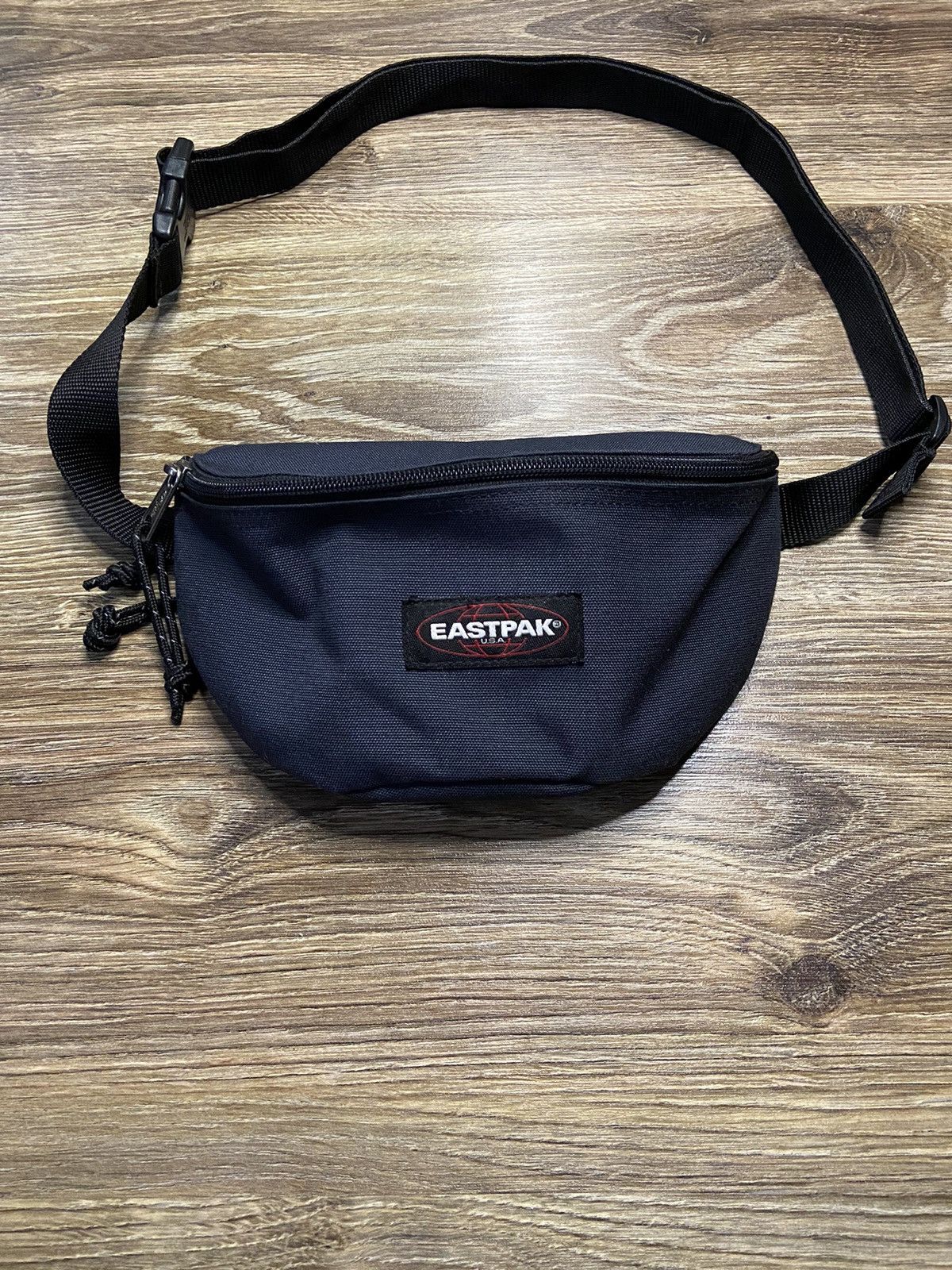 Eastpak × Streetwear × Vintage EASTPACK Y2k Banana Sling Bag - OS | Grailed