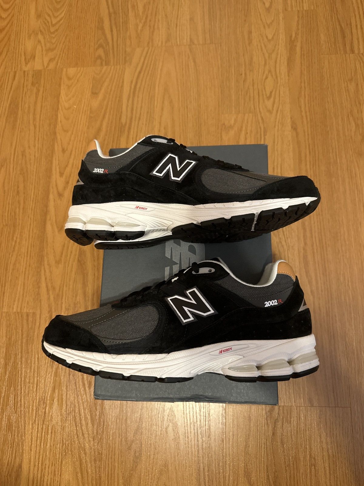 New Balance New balance 2002r black | Grailed