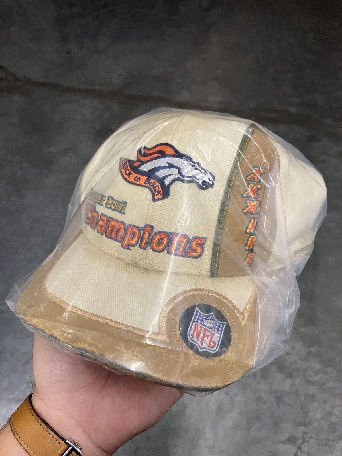Vintage Vintage 1999 Denver Broncos Super Bowl Hat Thrashed Distress ...