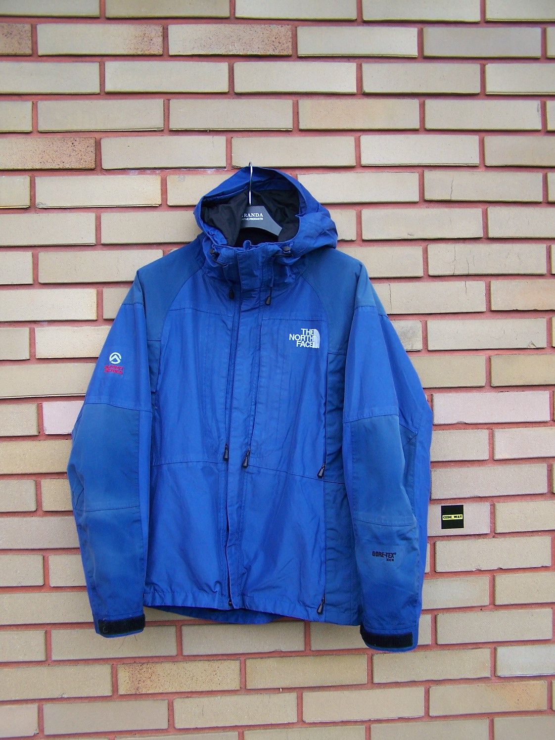 Vintage Vintage TNF summit series goretex gorpcore jacket | Grailed