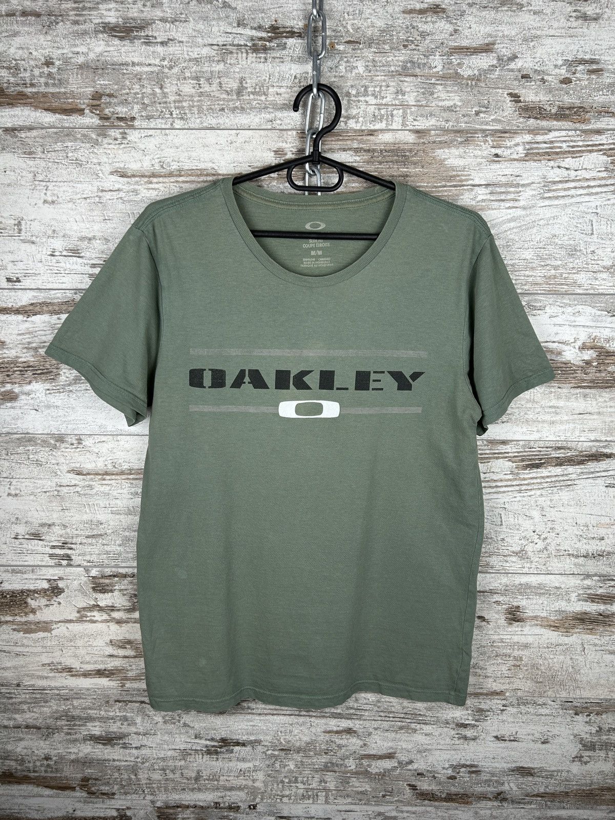 Vintage Mens Vintage Oakley T Shirt centre logo y2k rare streetwear | Grailed