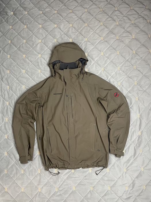 Mammut Vintage Mammut Gore Tex Paclite Shell Jacket (L) | Grailed