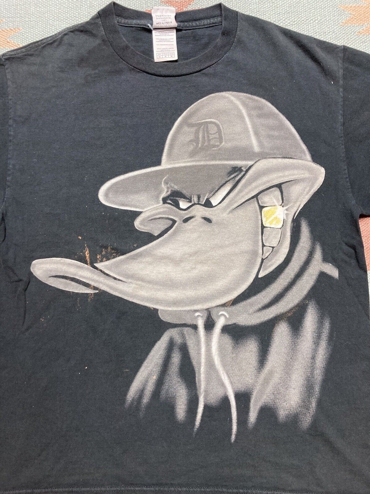 Vintage VTG looney tunes t shirt Daffy Duck Detroit gangster hood M ...
