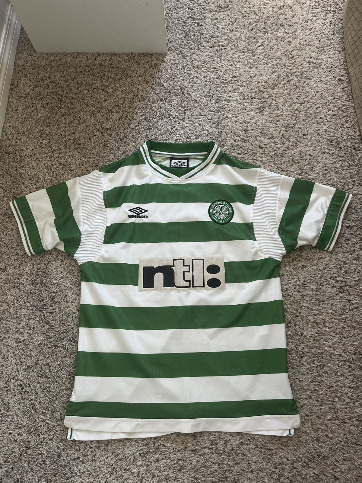 Umbro × Vintage Umbro 1999-2001 Celtic Home Football Jersey Kit | Grailed