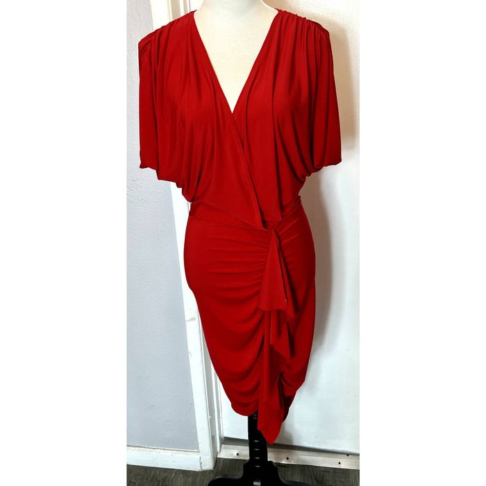 Victoria's Secret Victoria's Secret Moda Red ruched bodycon dress S ...