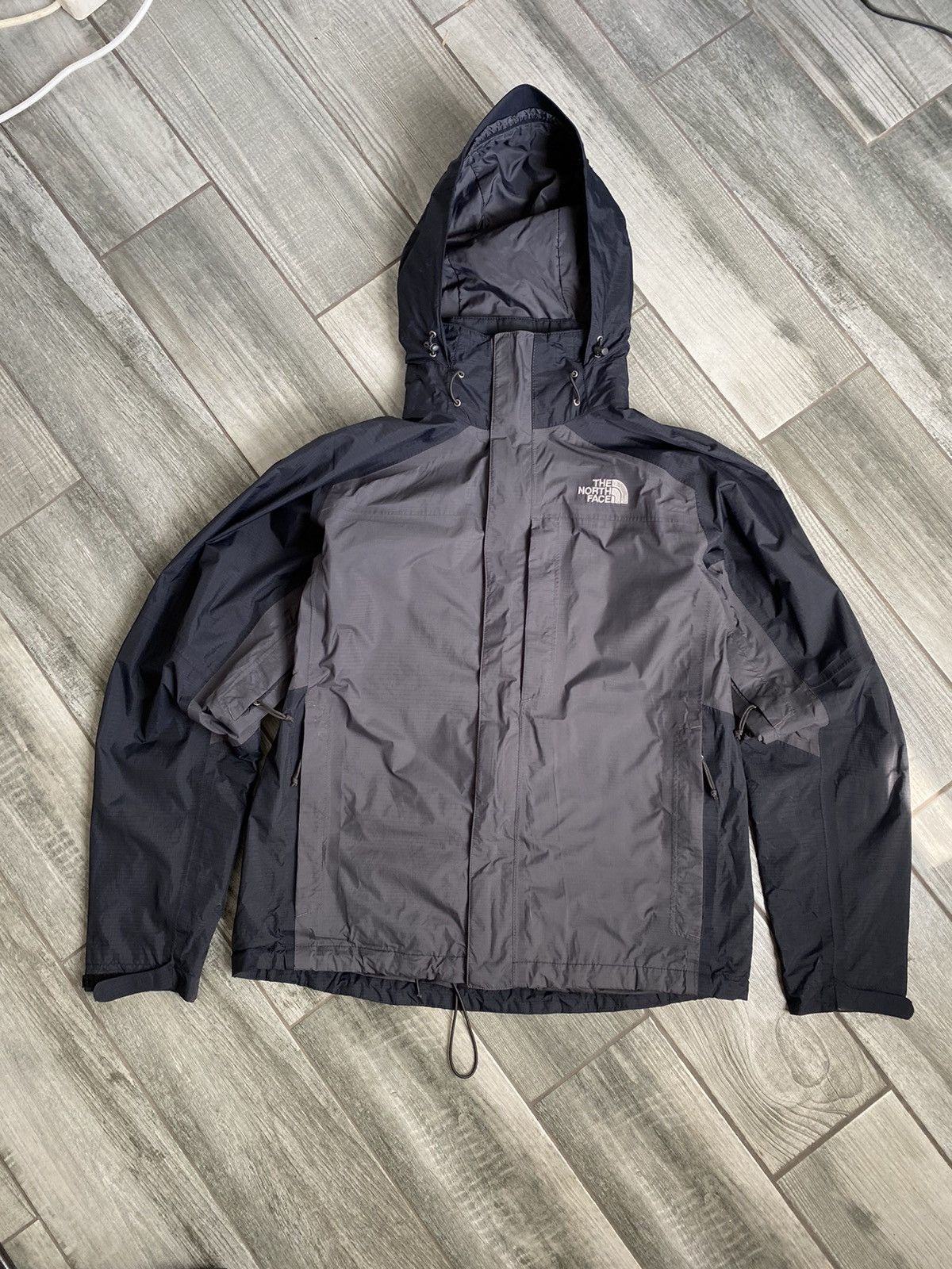 Outdoor Style Go Out! The North Face HyVent Nylon Hooded Outdoor ...