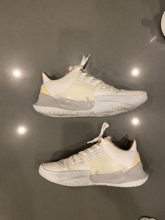 Nike Kyrie 2 Low SpongeBob Sandy Cheeks | Grailed