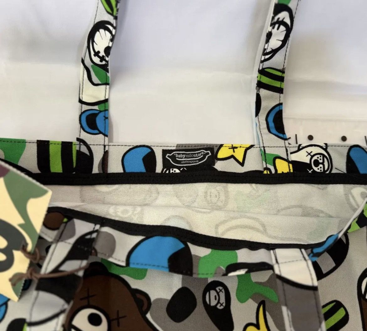 Bape × Kaws VERY RARE OG 2005 A BATHING APE X KAWS ANIMAL KINGDOM TOTE ...