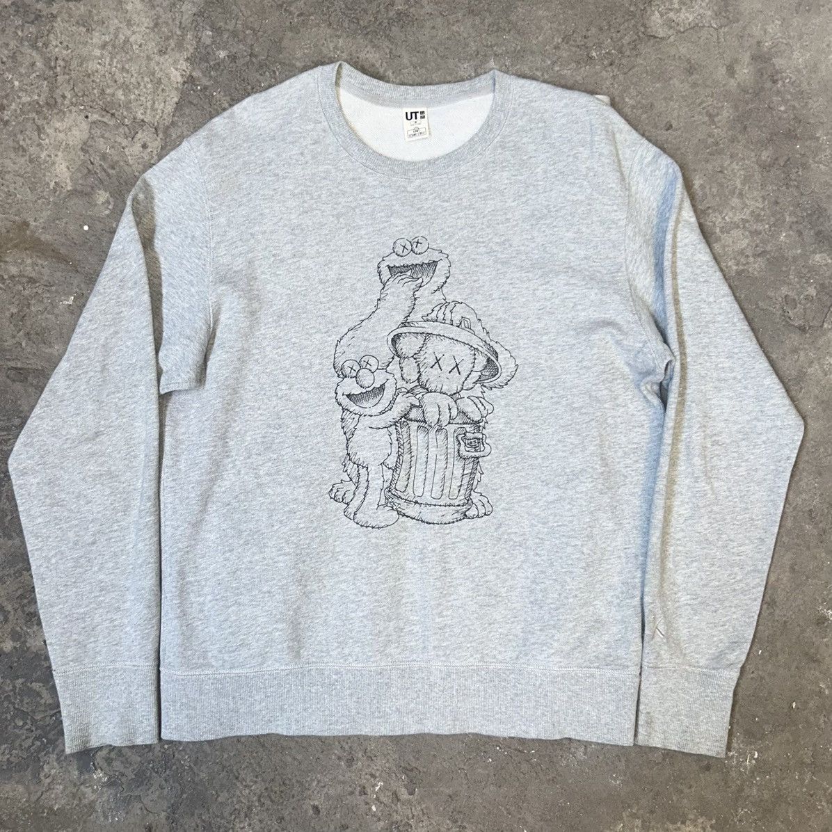 Kaws × Streetwear × Uniqlo Kaws x Uniqlo x Sesame Street Trash Can ...
