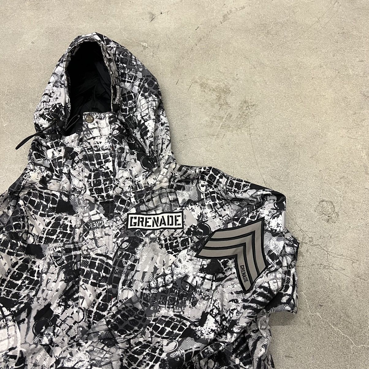 Grenade × Streetwear × Vintage Grenade Snowboard all over print jacket ...