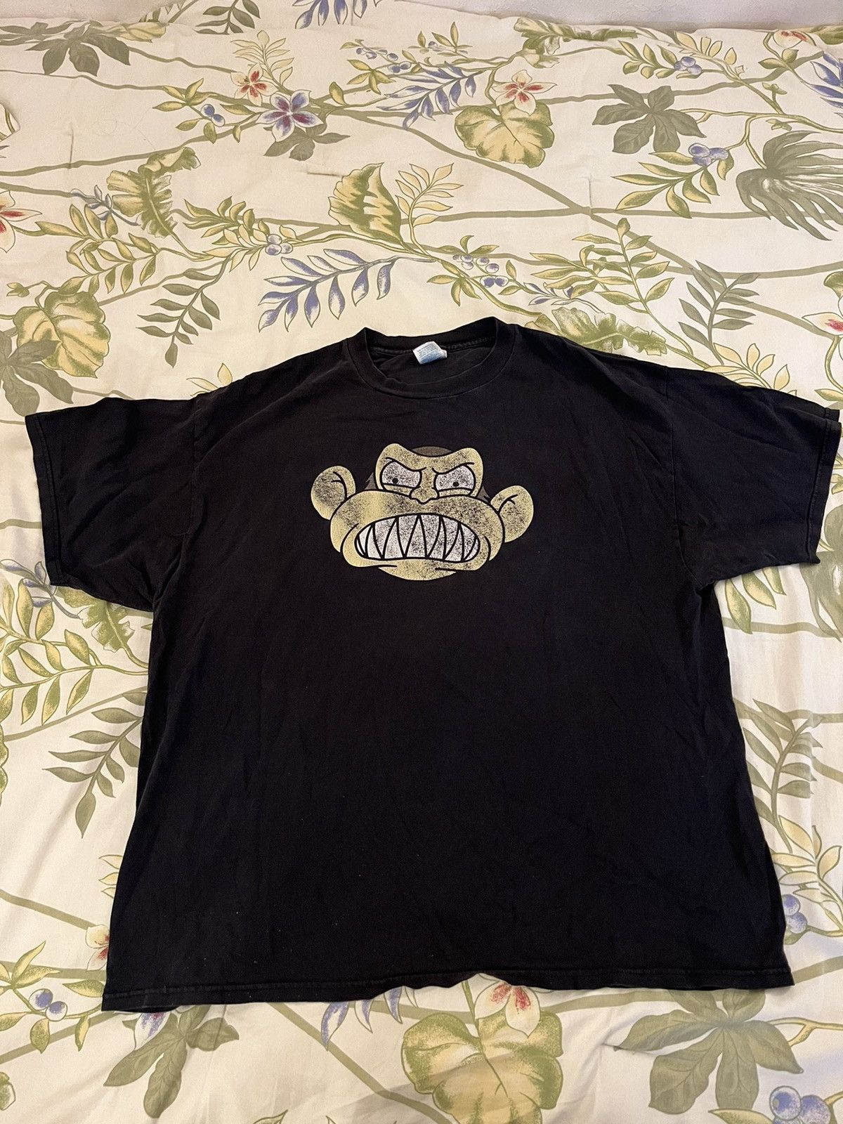 Streetwear × Vintage Vintage Y2K evil monkey family guy shirt | Grailed