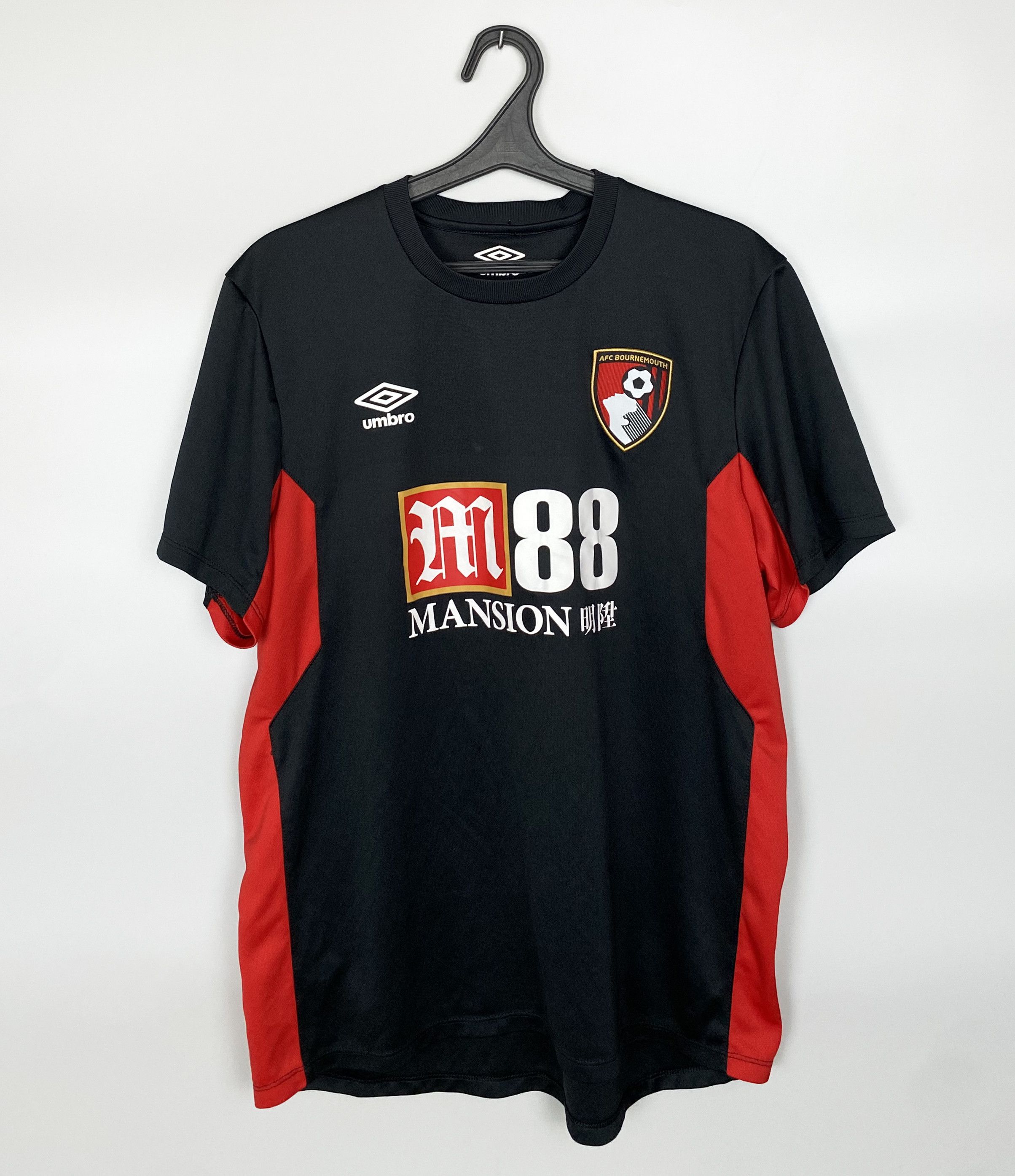 Soccer Jersey × Umbro AFC Bournemouth 2018/19 Umbro Football Training ...