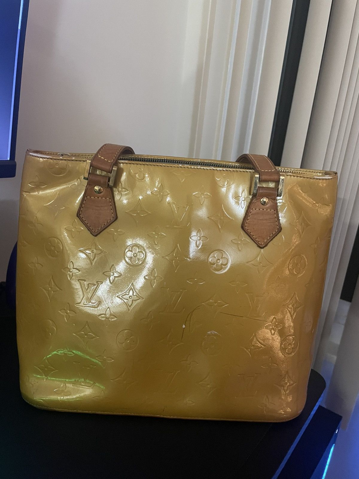 Louis Vuitton LV bag | Grailed