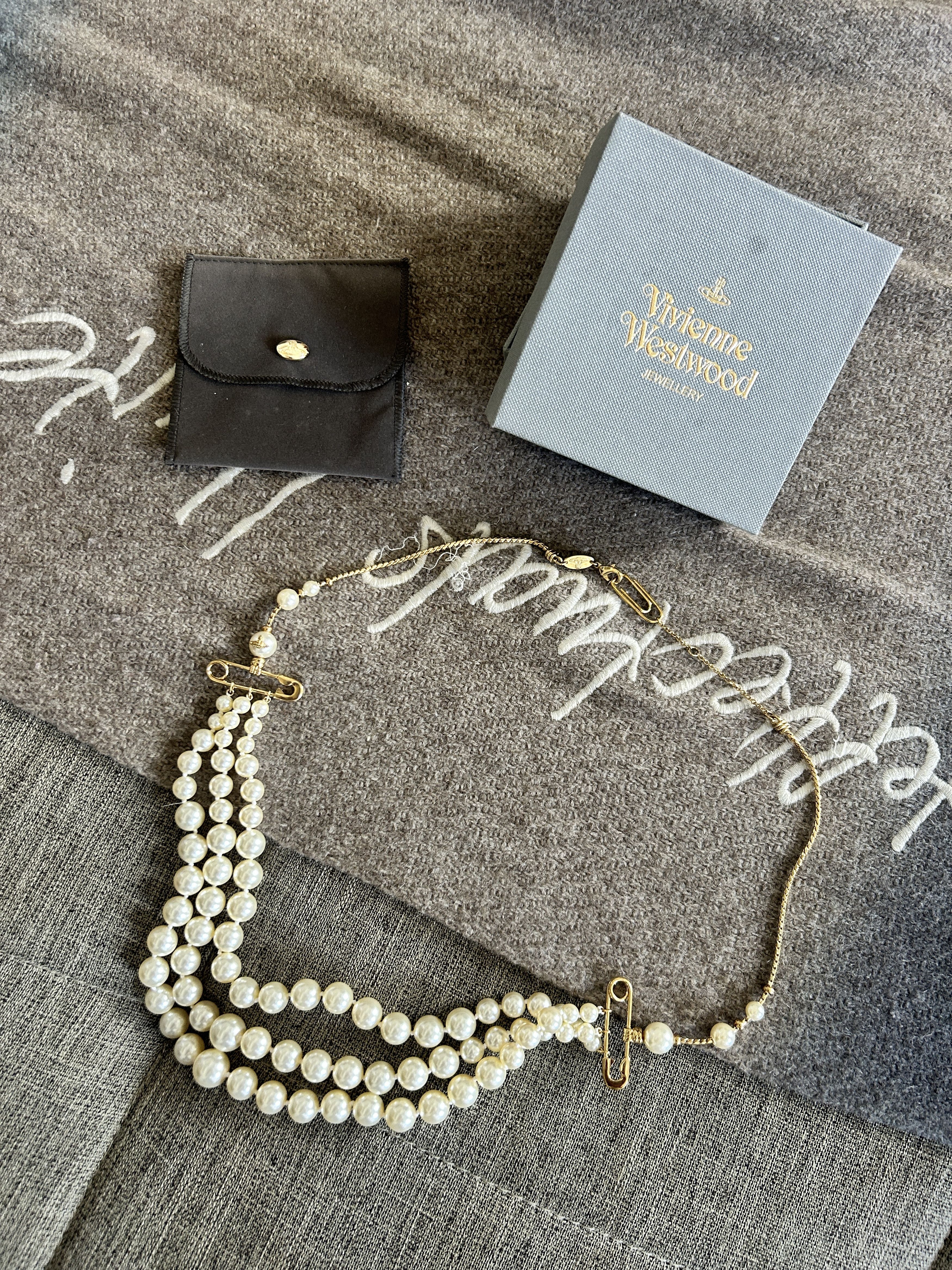 Vivienne Westwood Adjustable 3 row Pearl necklace w paper clip and gold chain Grailed