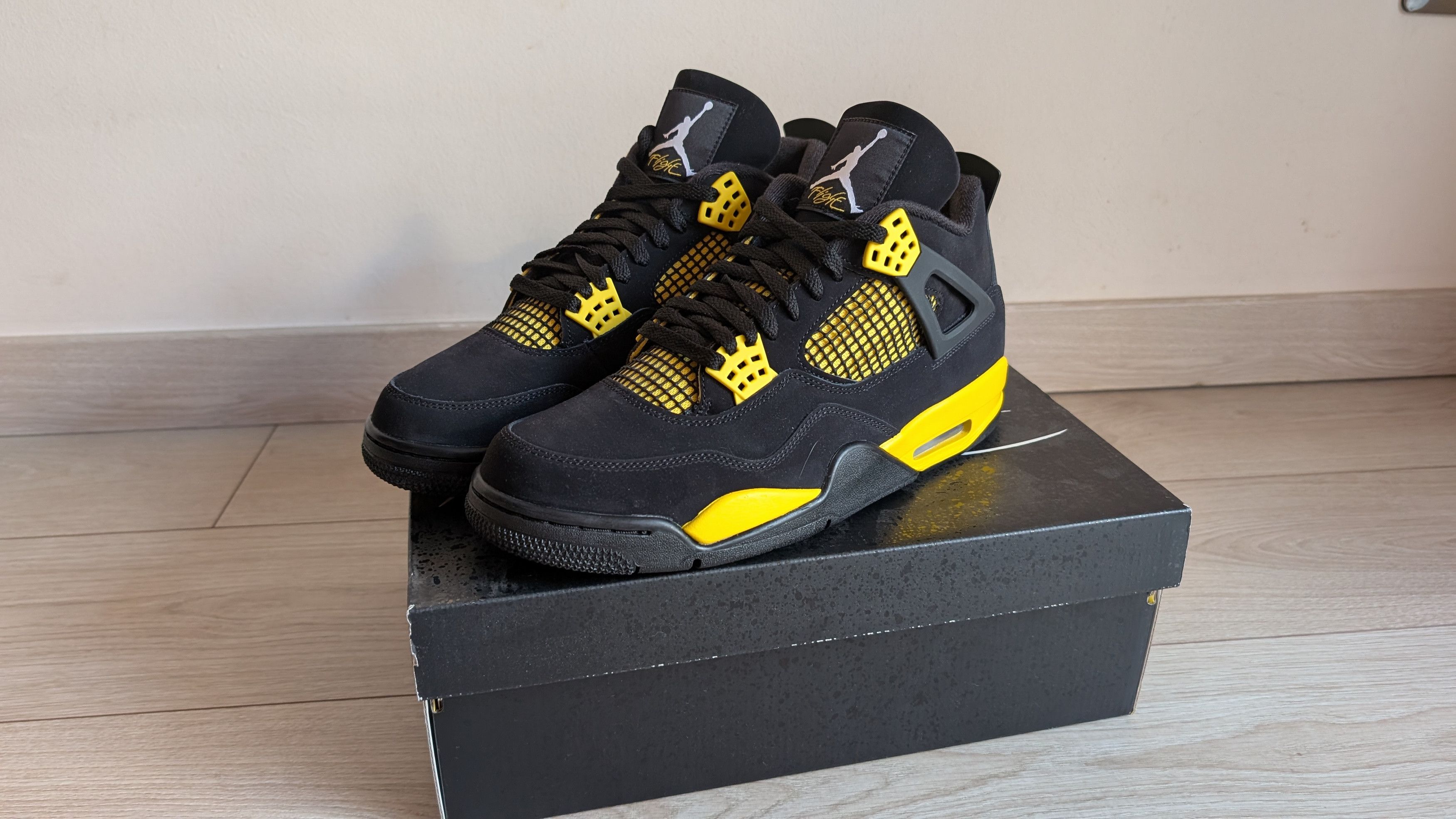 Jordan Brand Jordan 4 Yellow thunder | Grailed