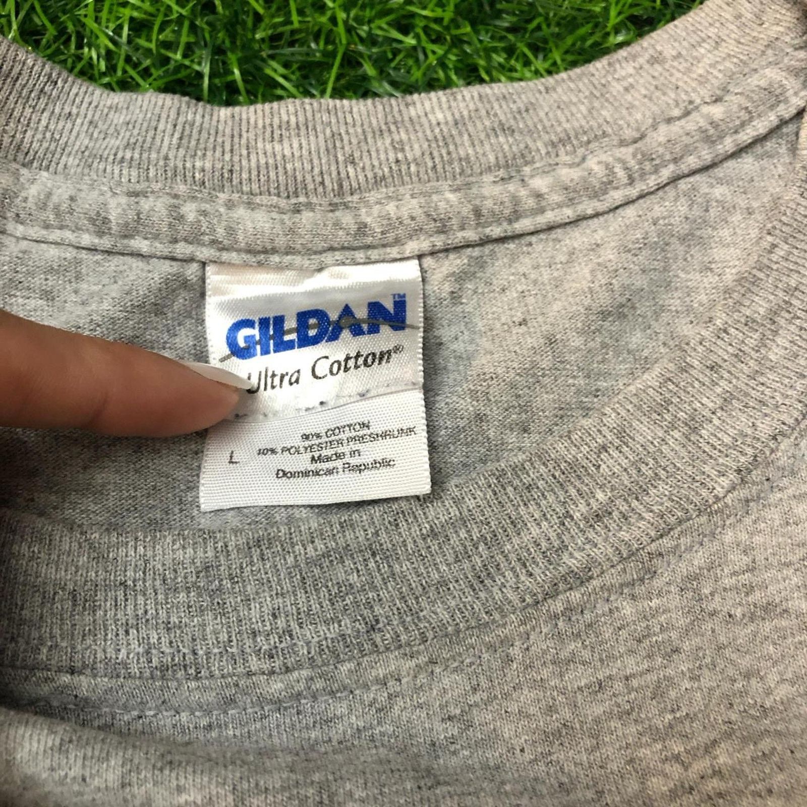 Gildan Men’s Grey Ralia Sports Champs Soccer Graphic Tee | Grailed