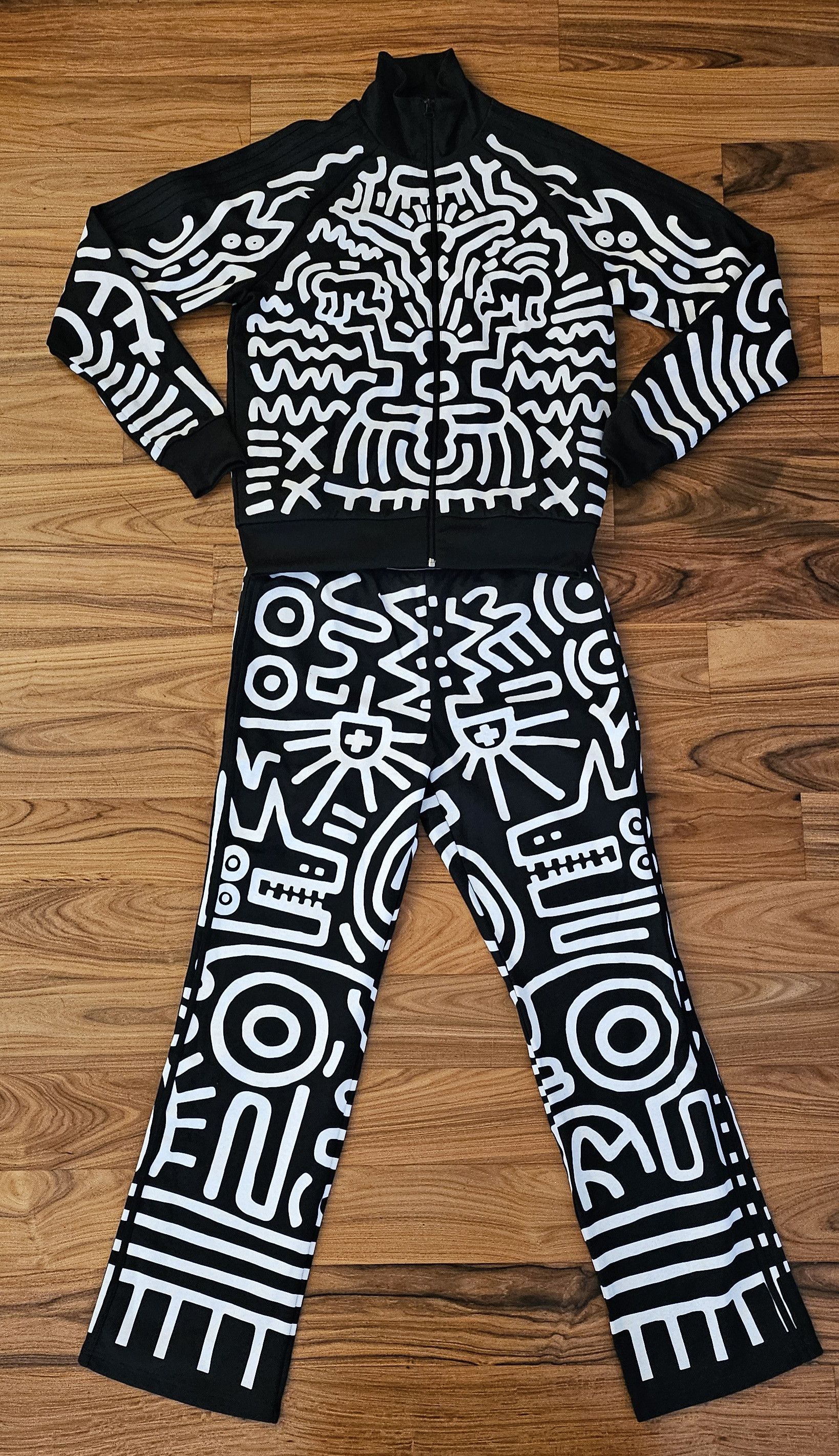 Adidas × Jeremy Scott × Keith Haring Rare adidas adicolor X Keith ...