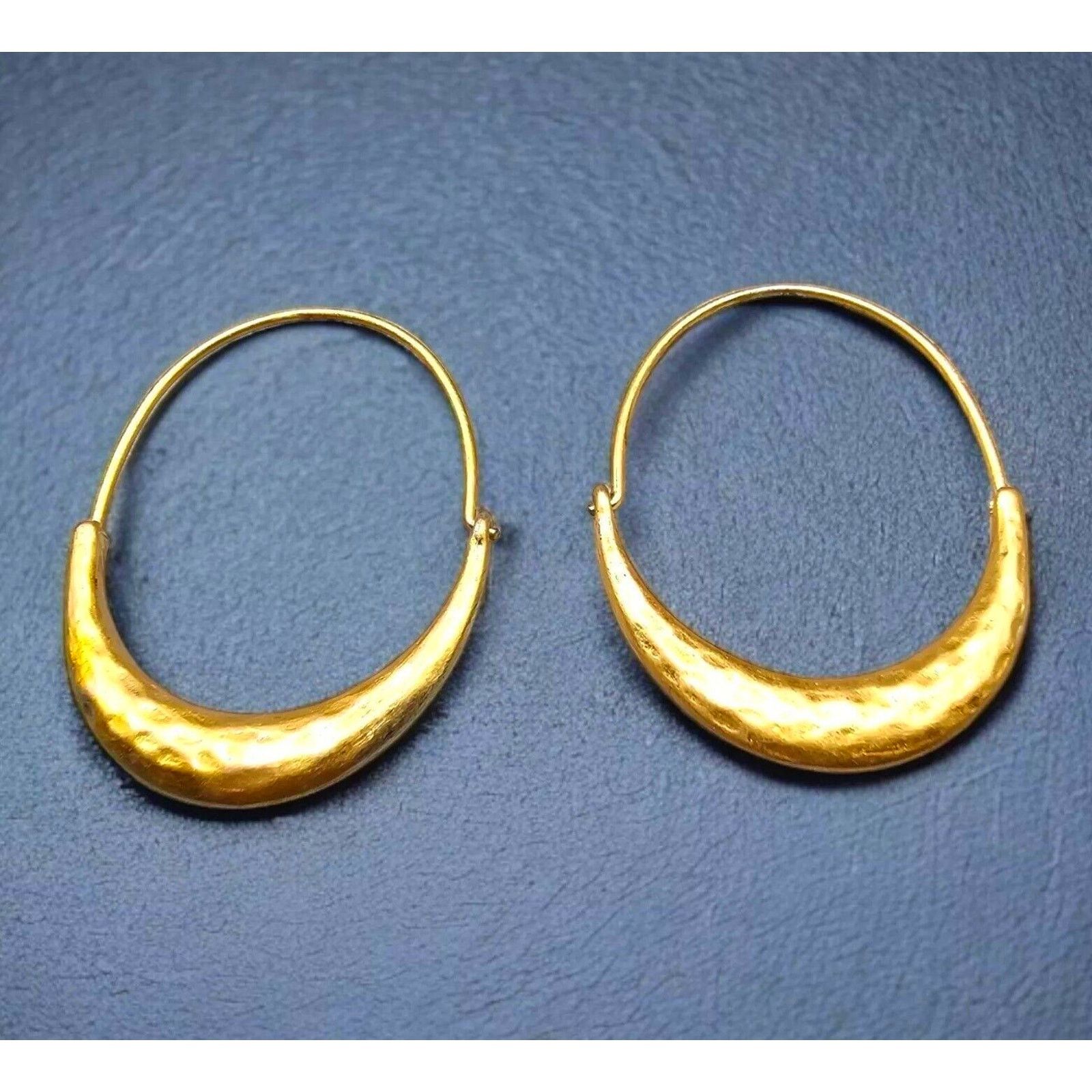 The Unbranded Brand Crescent Hammered Hoop Earrings Textured Continuous ...