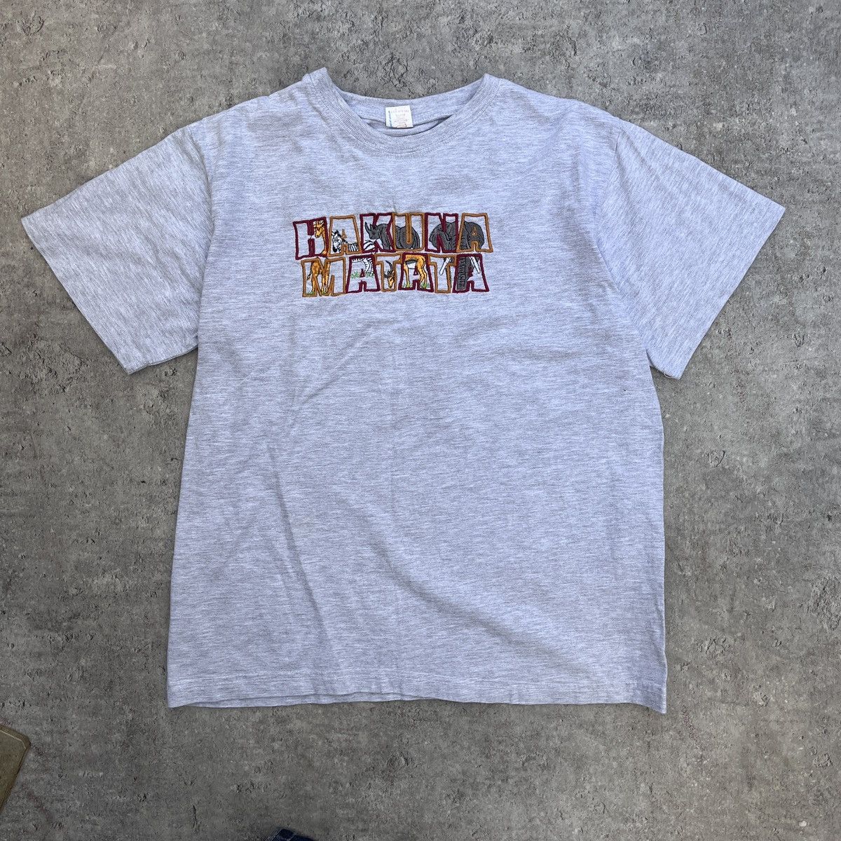 Disney × Japanese Brand × Vintage Vintage Hakuna Matata Pumba Tee ...