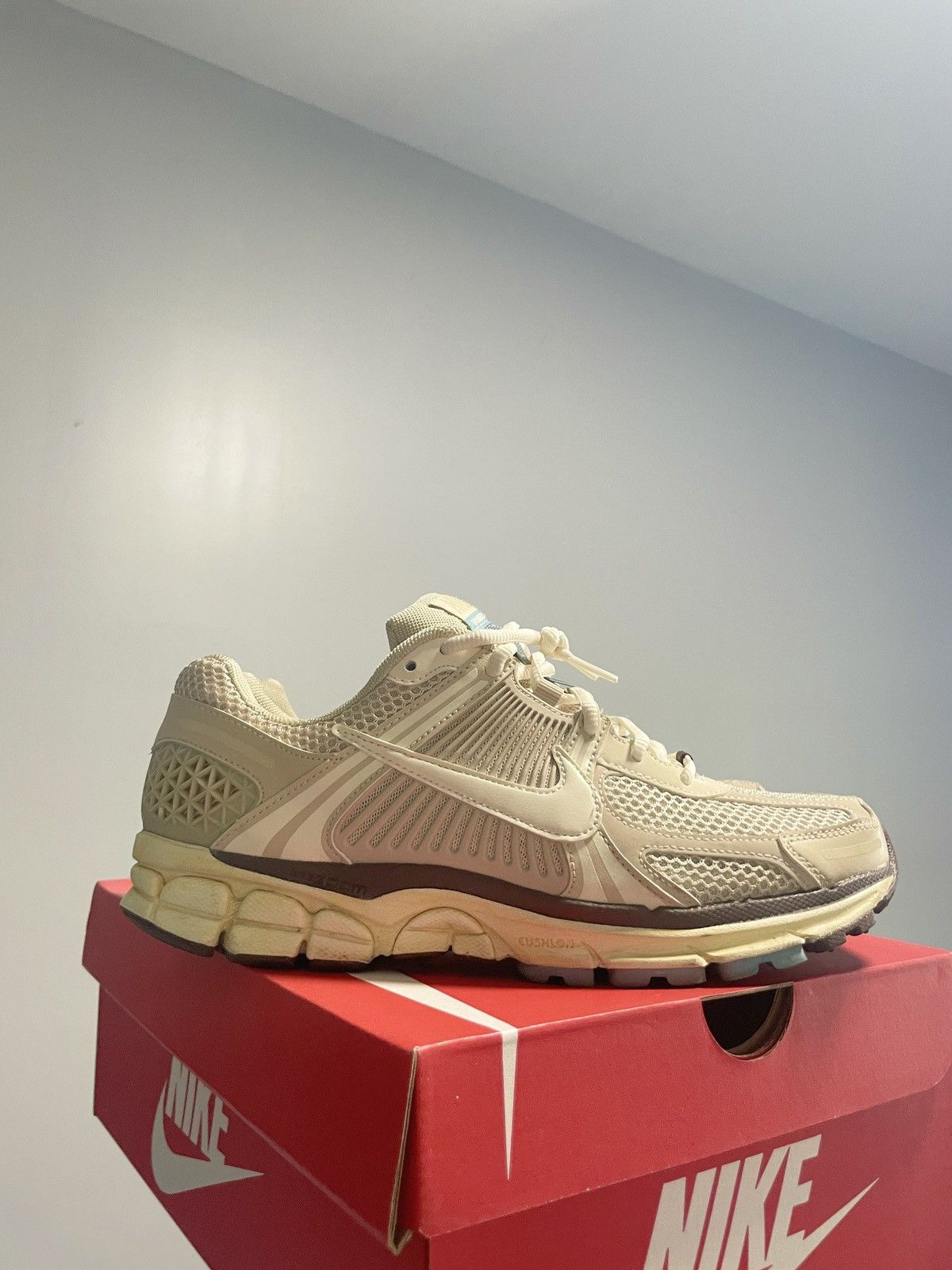 Nike × Vintage Nike Zoom Vomero 5 Oatmeal/Pale Ivory-Sail | Grailed