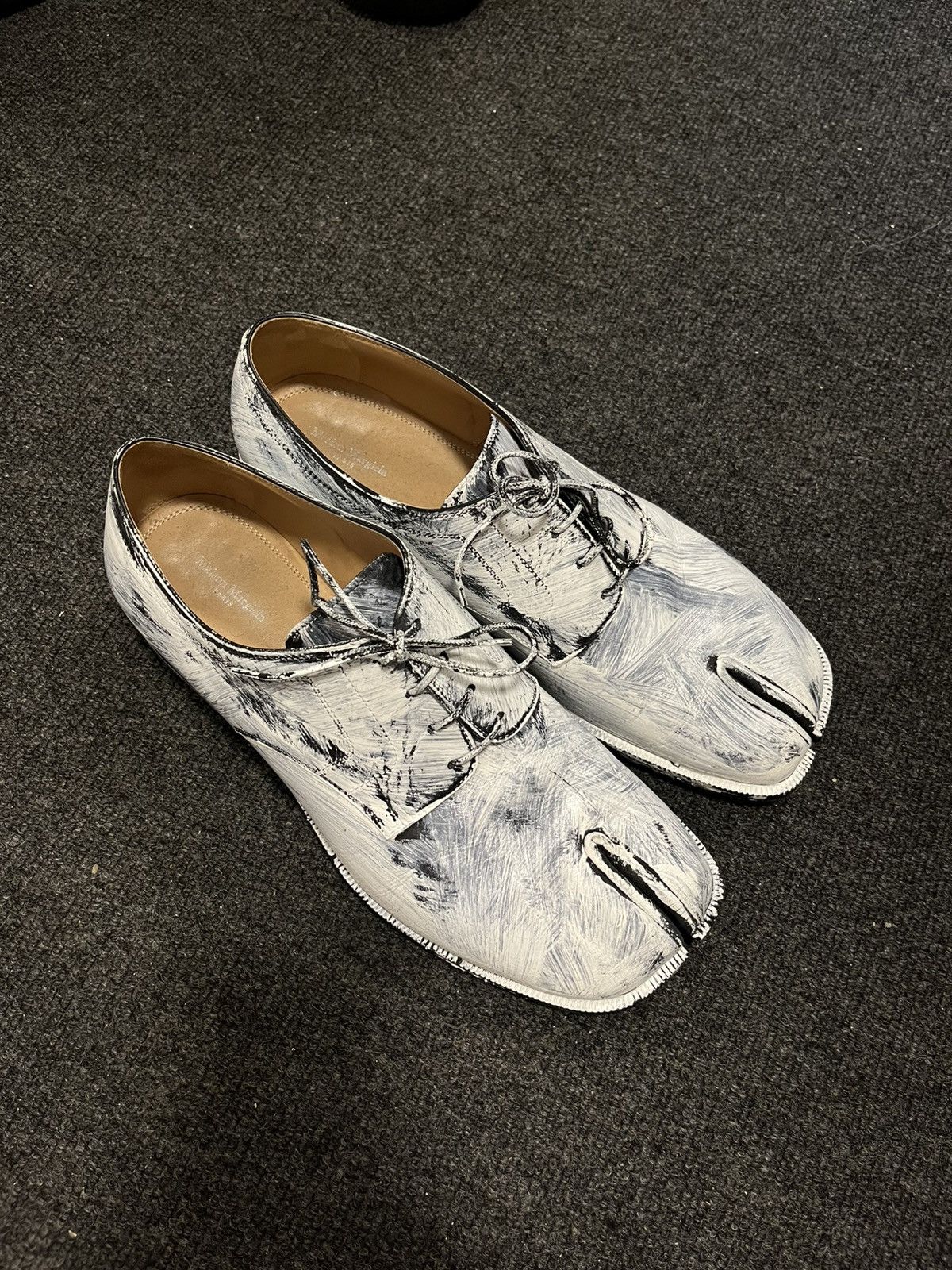 Maison Margiela Maison Margiela Painted Tabi derby shoes | Grailed