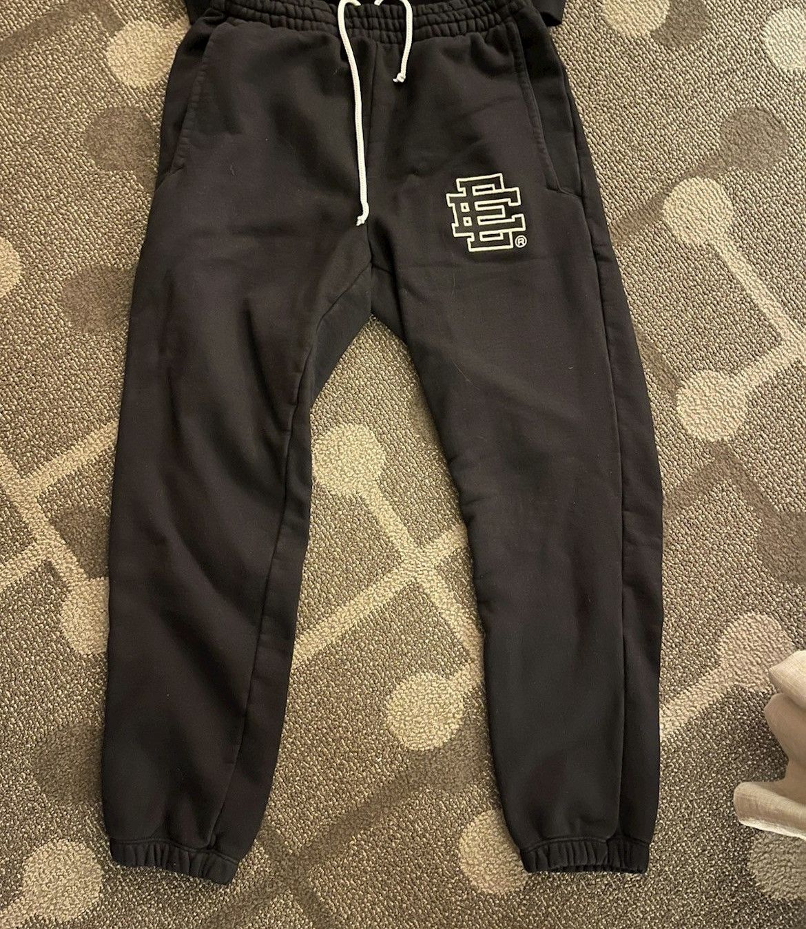 Eric Emanuel Eric Emanuel EE jet black embroidered sweatpants large ...