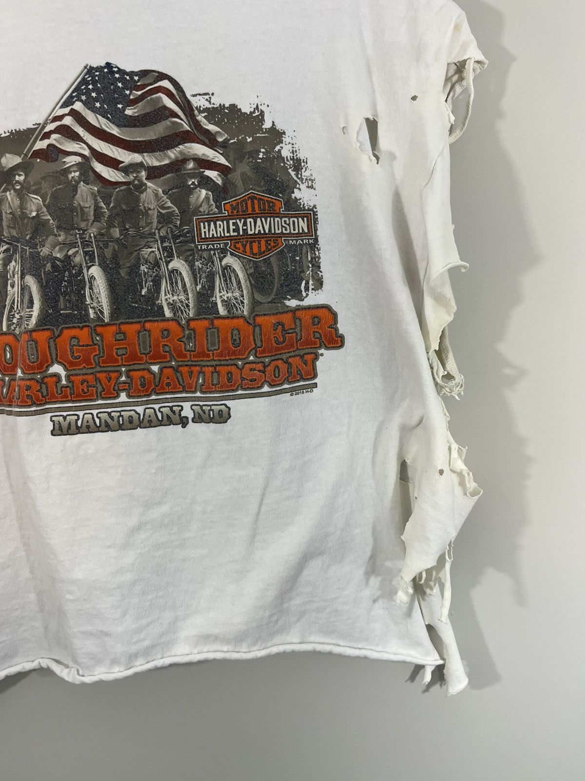 Harley Davidson × Vintage Thrashed Harley Davidson Distressed Skull ...