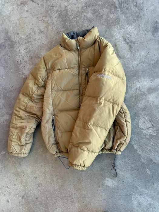 American Eagle Outfitters 2000s Y2K American eagle puffer down jacket ...