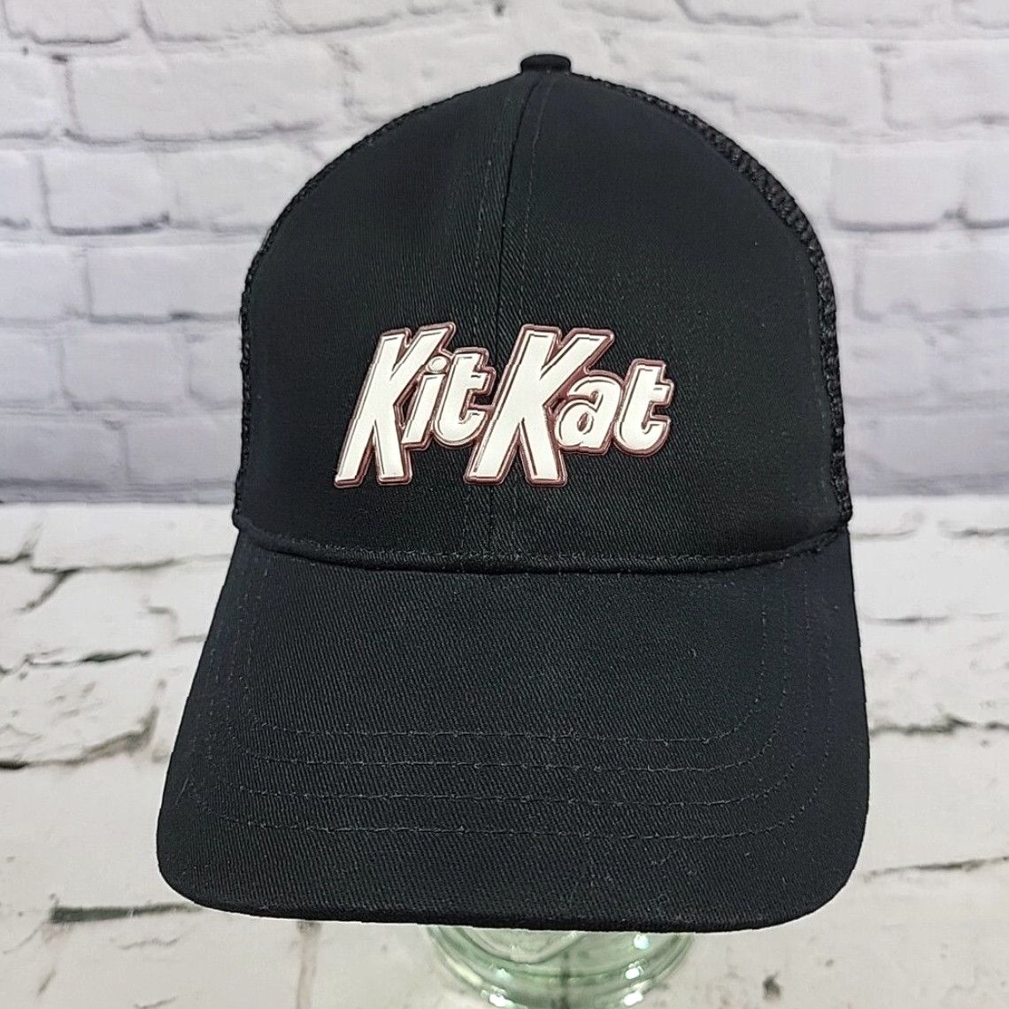 Vintage Unisex Black Snapback Ball Cap with Raised Rubber Logo ...