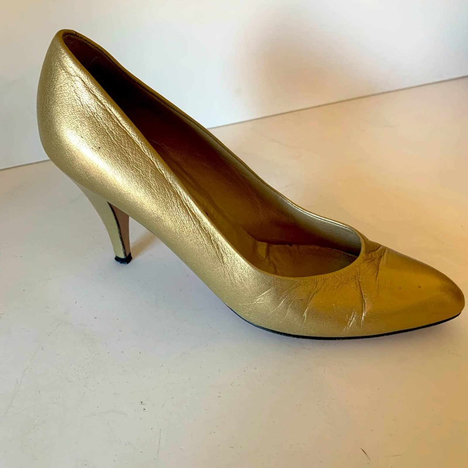 Bally Bally gold leather pumps | Grailed