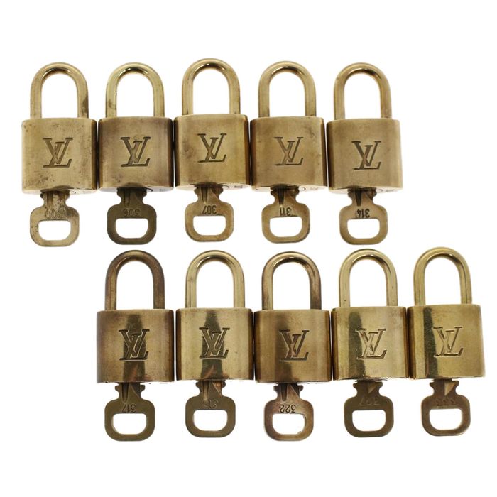 Louis Vuitton LOUIS VUITTON Padlock 10set Gold Tone LV Auth 46697 | Grailed
