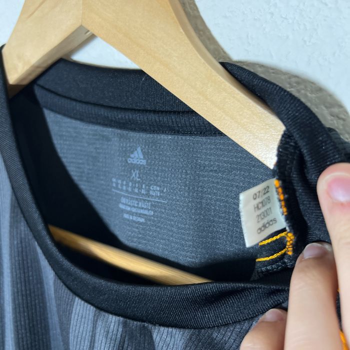 Adidas Leeds United 2022-2023 Third Full Kit | Grailed