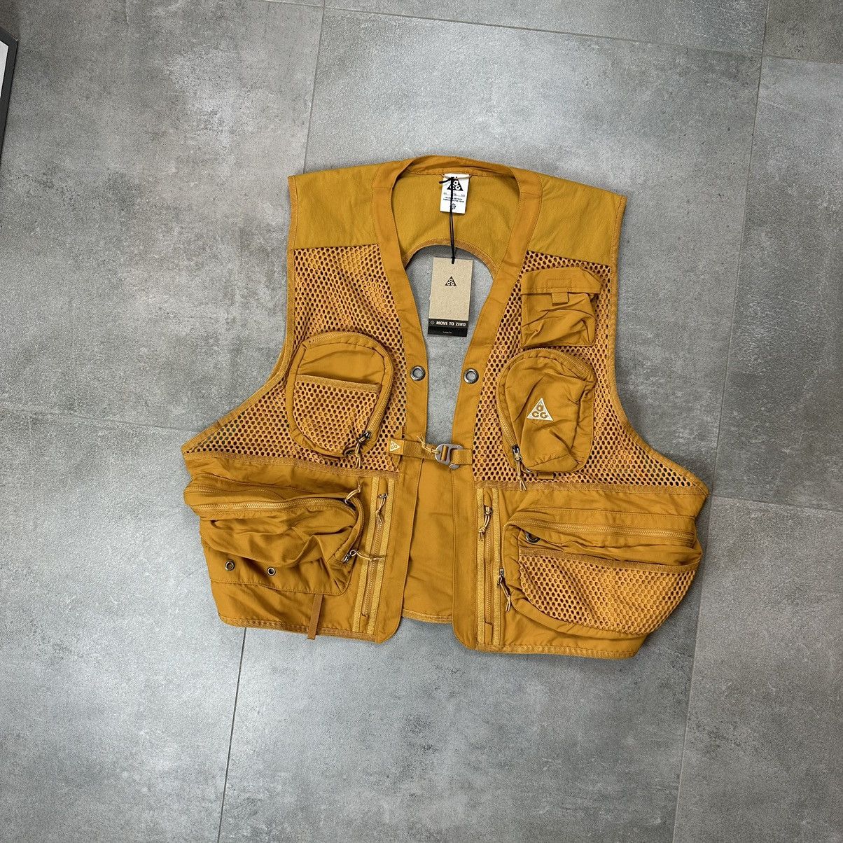 Nike ACG Nike ACG multi pocket vest XL outdoor gorpcore | Grailed