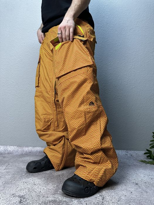 Vintage Vintage Nike ACG SKI CARGO Pants Outdoor Logo Snowboard Y2k ...