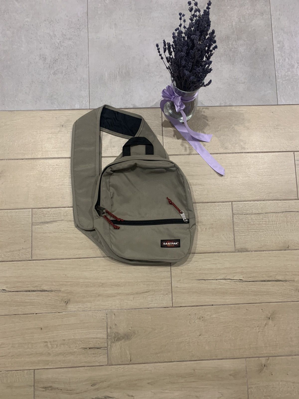 Eastpak × Made In Usa × Vintage Vintage Eastpak Sling Bag | Grailed