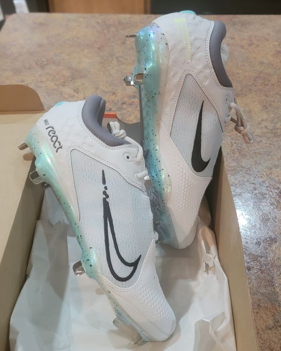 Nike Nike Hyperdiamond 4 Elite 'Photon Dust/Blk/Smoke Grey Cleats | Grailed