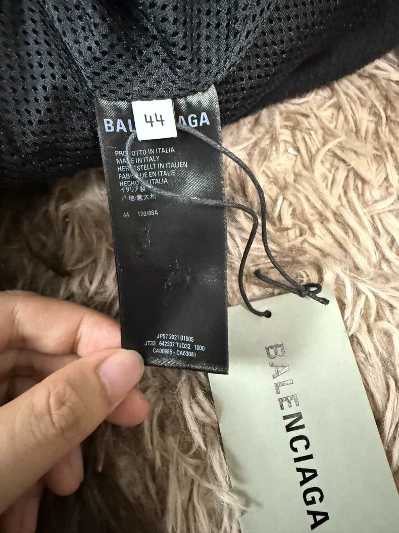 Balenciaga Balenciaga SportyB embroidered logo polar fleece jacket 250 ...