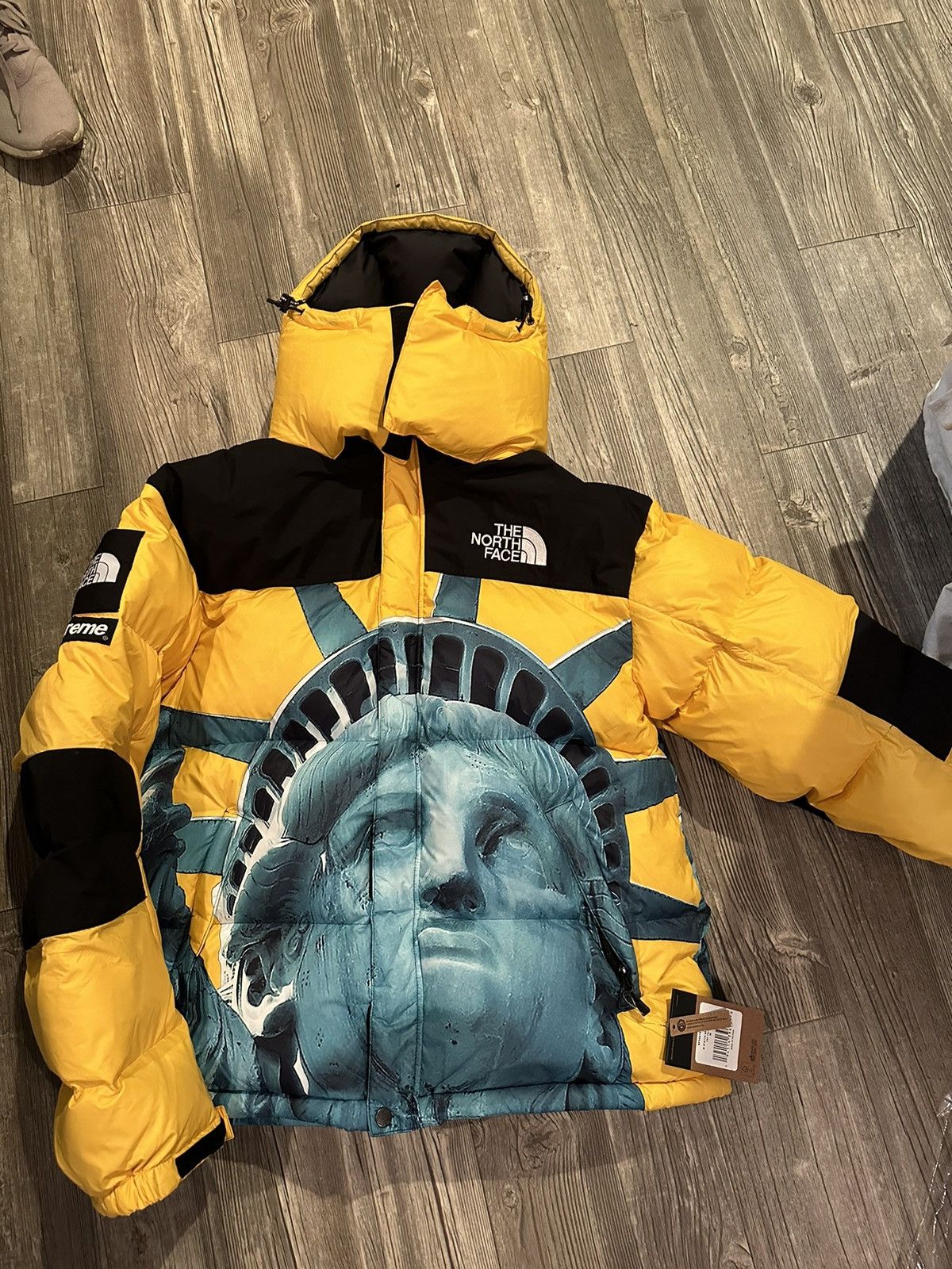 Supreme Supreme TNF Baltoro Statue of Liberty Jacket Yellow Size M ...