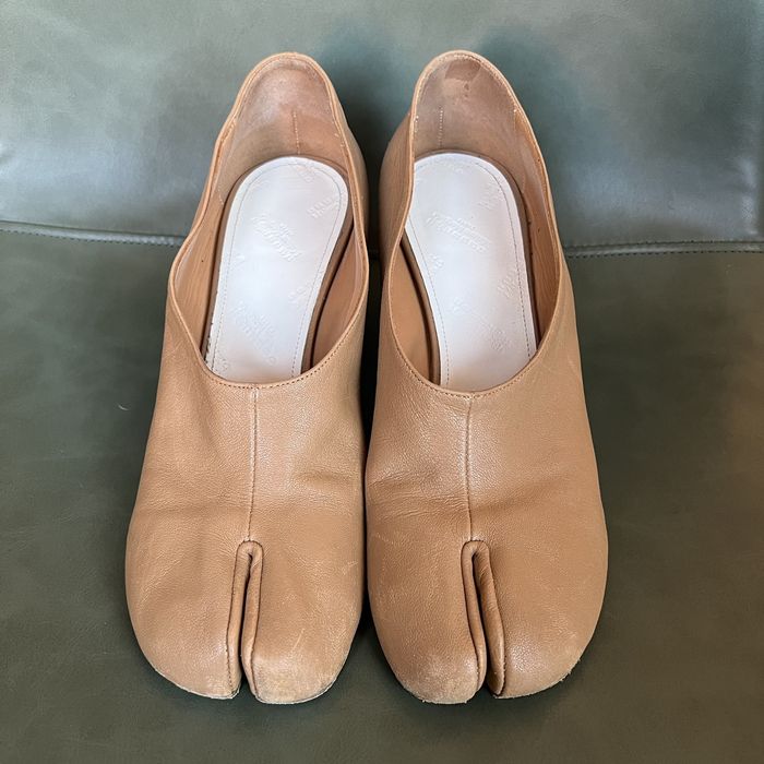 Maison Margiela Maison Margiela Beige Vintage Soft Tabi Heels | Grailed