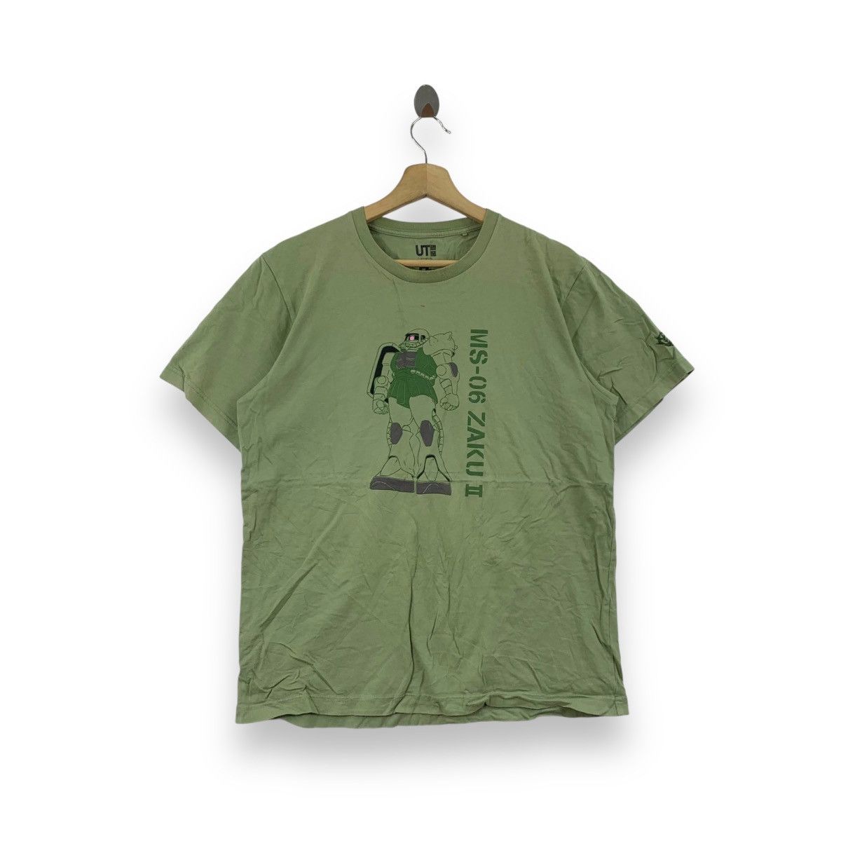 Uniqlo UNIQLO x GUNDAM ZAKU II 40th Anniversary Green | Grailed