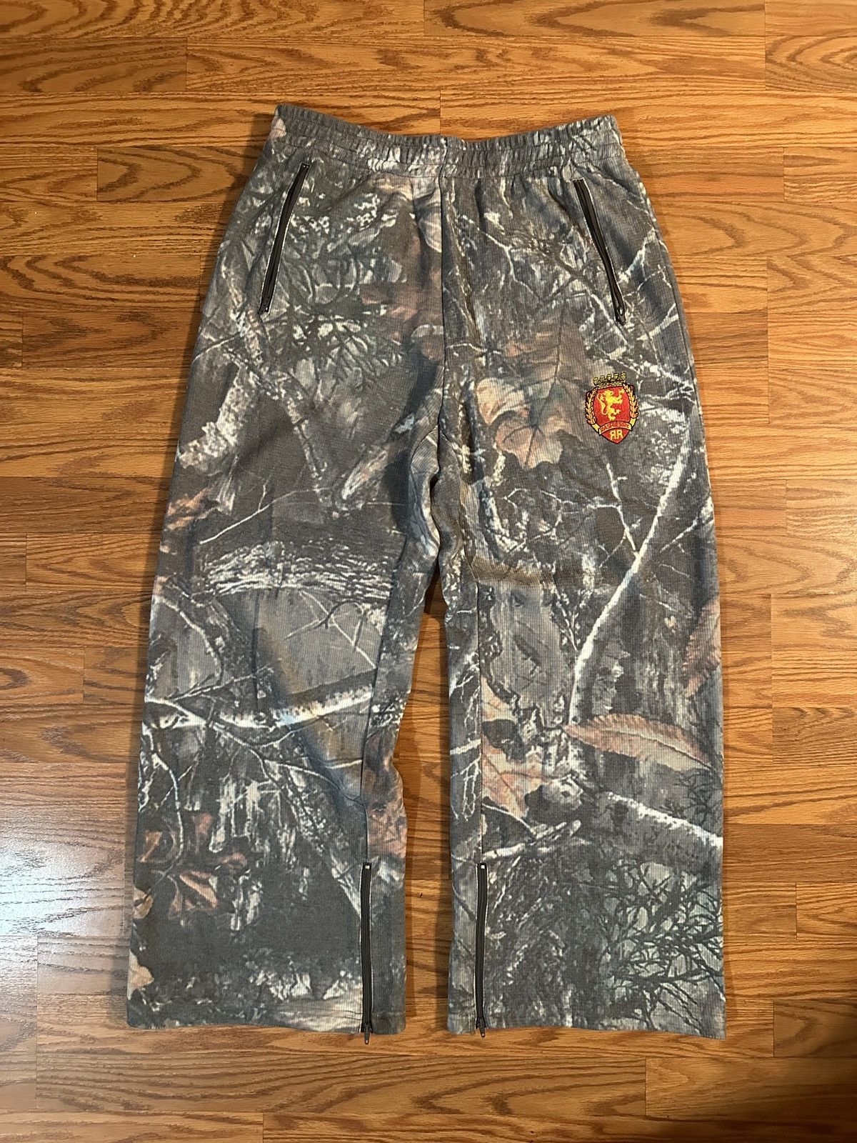 Streetwear × Vintage GV Gallery Raspberry Hills Realtree Camo Sweats ...