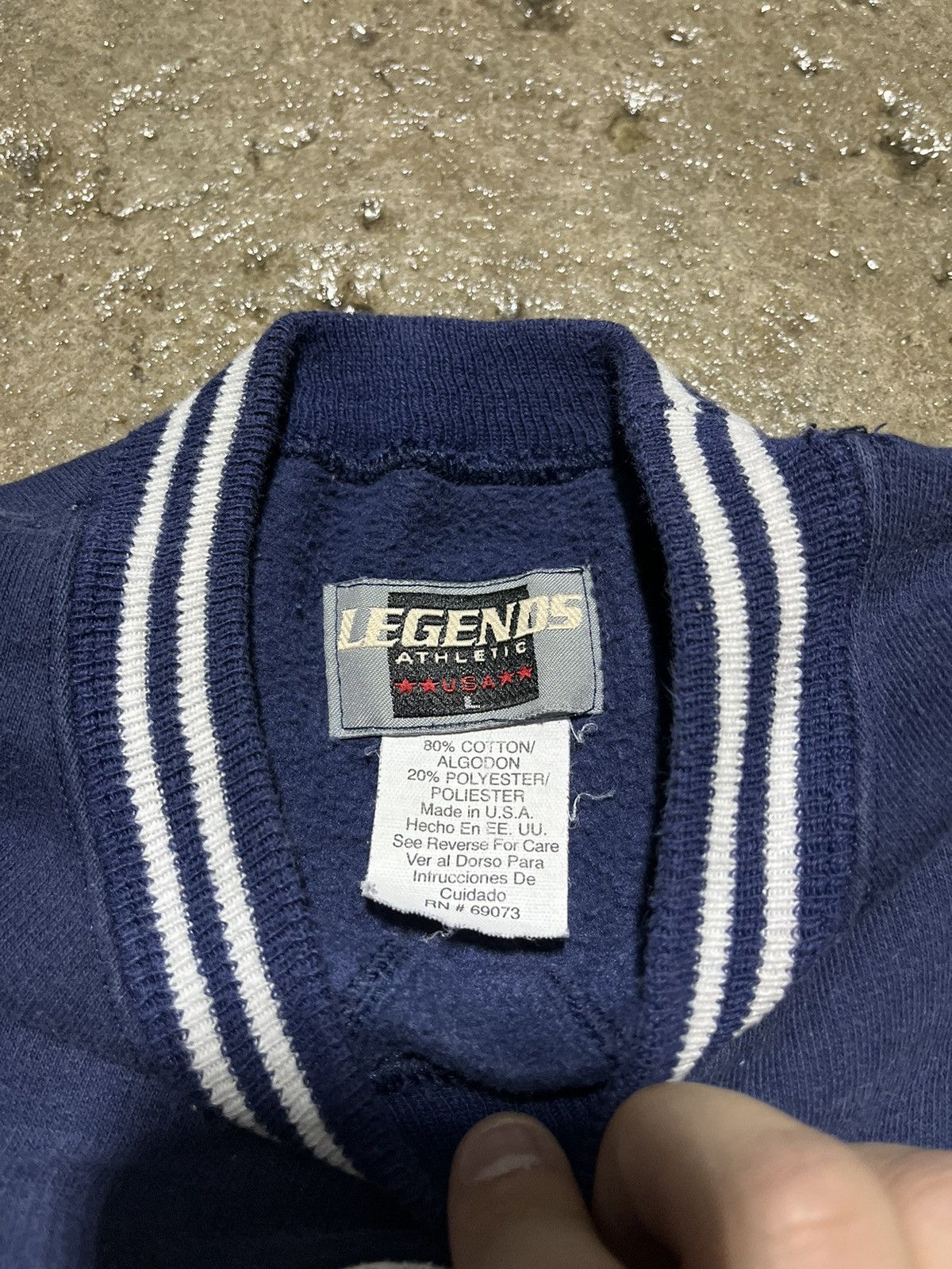 Vintage VINTAGE 90s CLEVELAND INDIANS MLB CHIEF WAHOO CREWNECK BLUE | Grailed