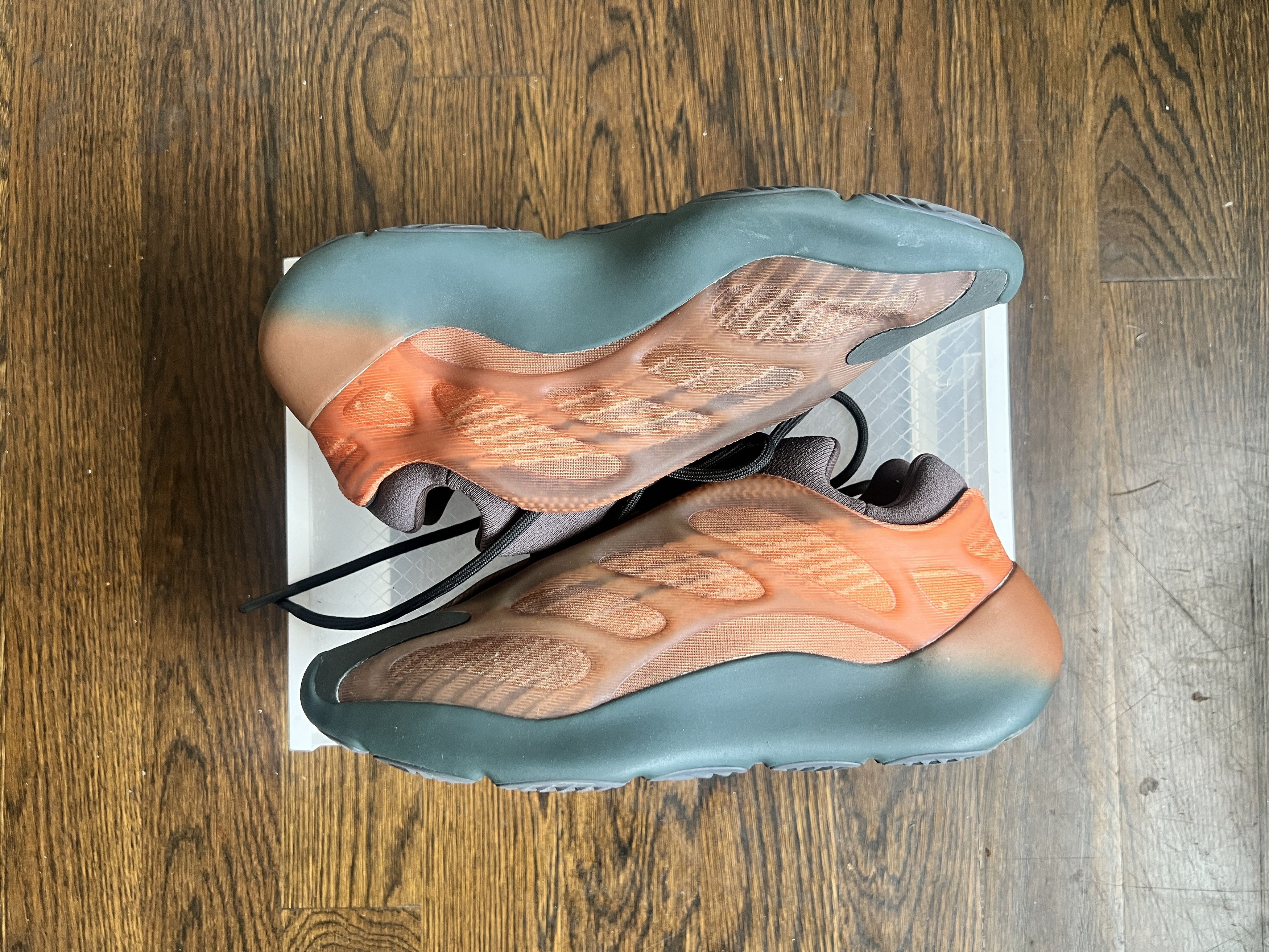 Adidas adidas YEEZY 700 V3 Copper Fade | Grailed