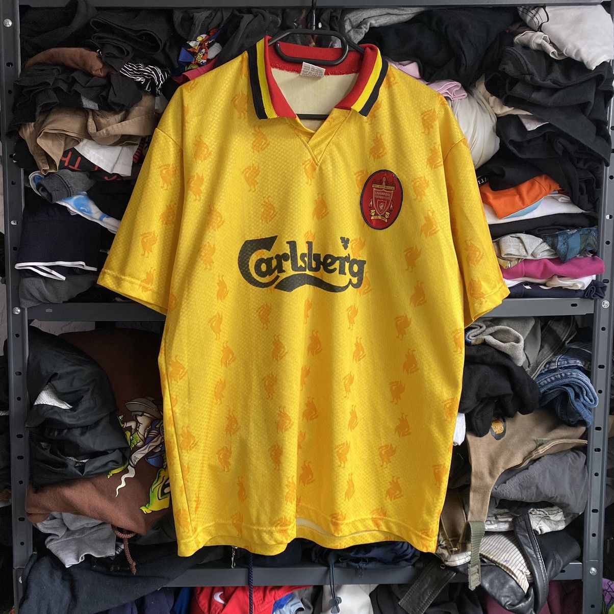 Vintage VINTAGE LIVERPOOL FC 90s CARLSBERG TANAKORN JERSEY | Grailed