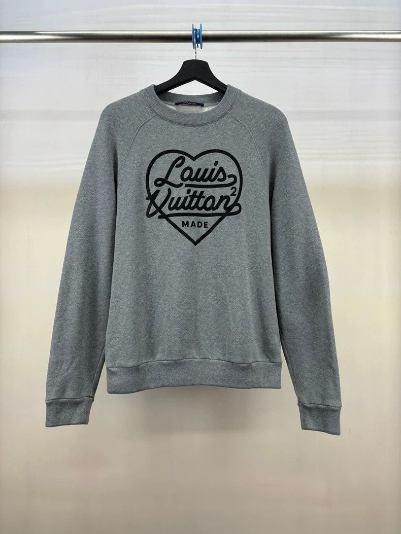 Louis Vuitton LOUIS VUITTON The second generation of love sweaters co ...