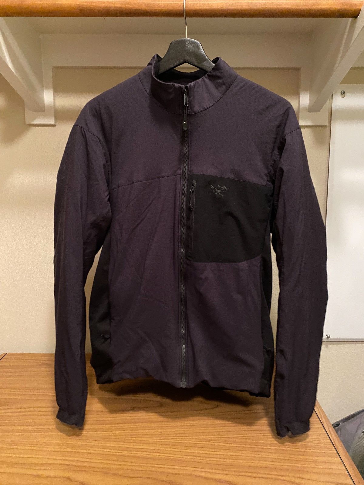 Arc'Teryx Arc’teryx Leaf Atom LT Jacket (Gen 2.1) | Grailed