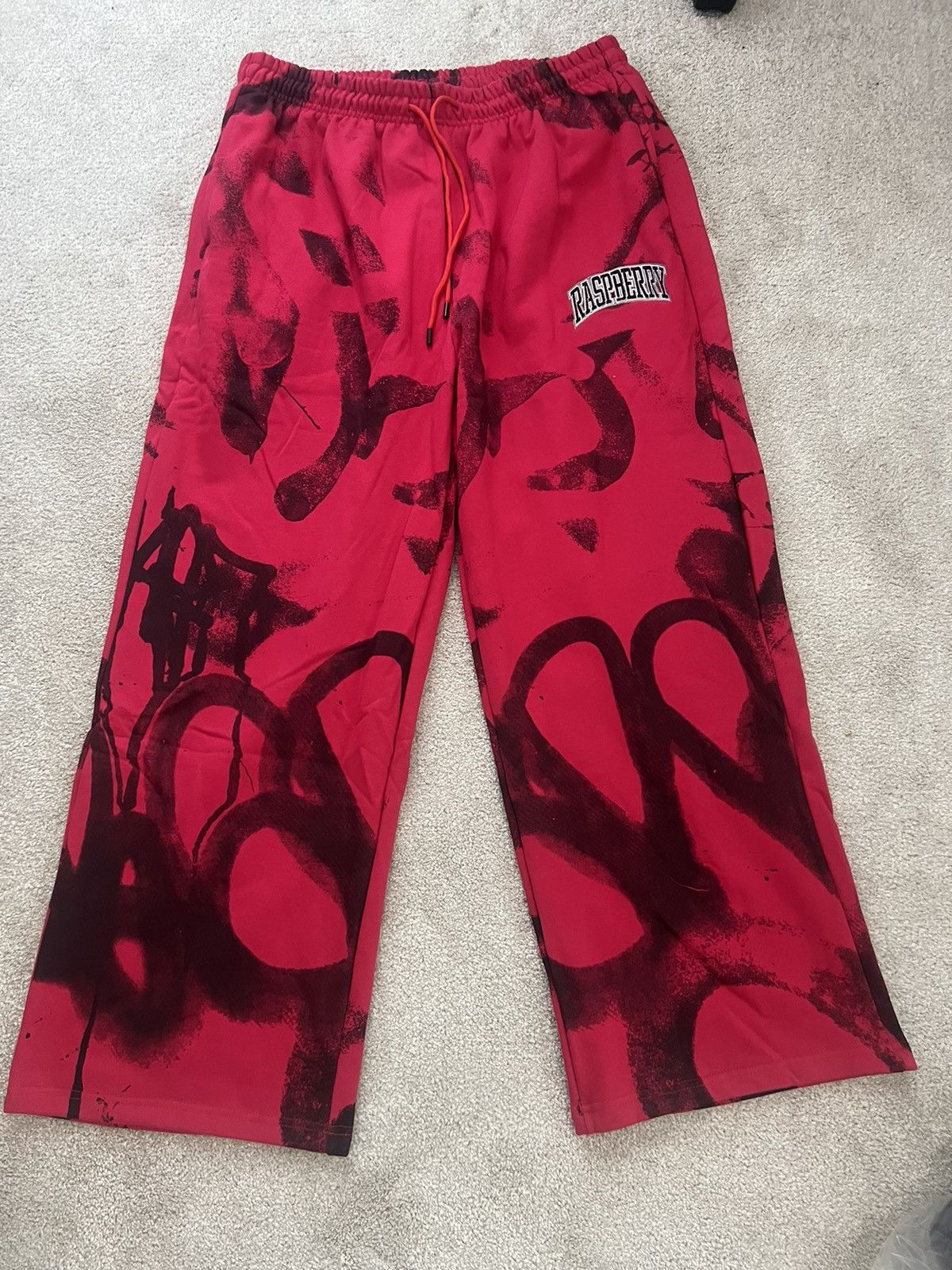 Streetwear × Vintage GV Gallery Raspberry Hill Red Graffiti Sweatpants ...