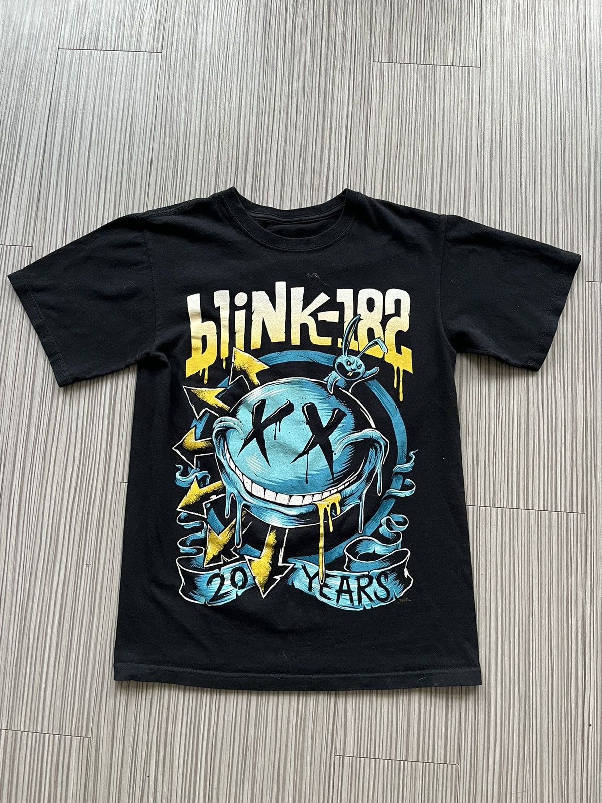 Band Tees × Streetwear × Vintage Blink-182 20 years anniversary shirt ...