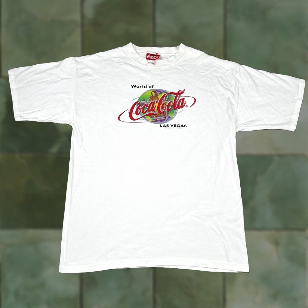 Vintage VINTAGE Coca-Cola World Of Coca Cola Las Vegas White T-Shirt ...